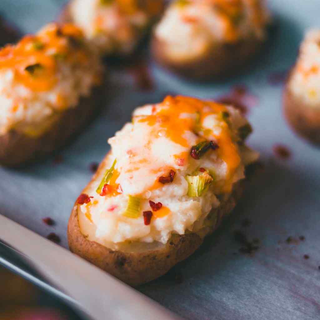 Best Toppings For Baked Potatoes - 20 Topping Options