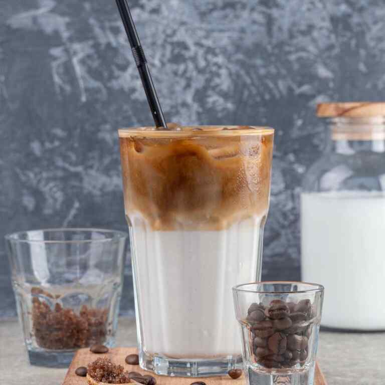 10 Amazing Iced Macchiato Recipes - Creamy & refreshing