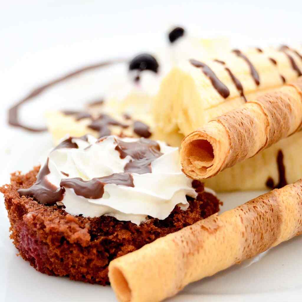 26 Romantic Date Night Desserts Satisfy Your Sweet Tooth