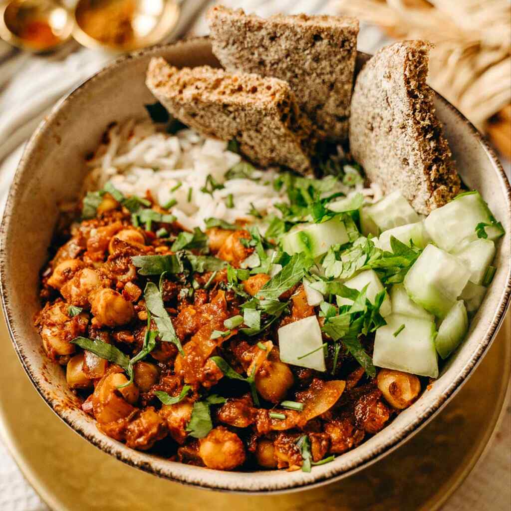 What To Serve With Chili - 23 Best chili side dish ideas