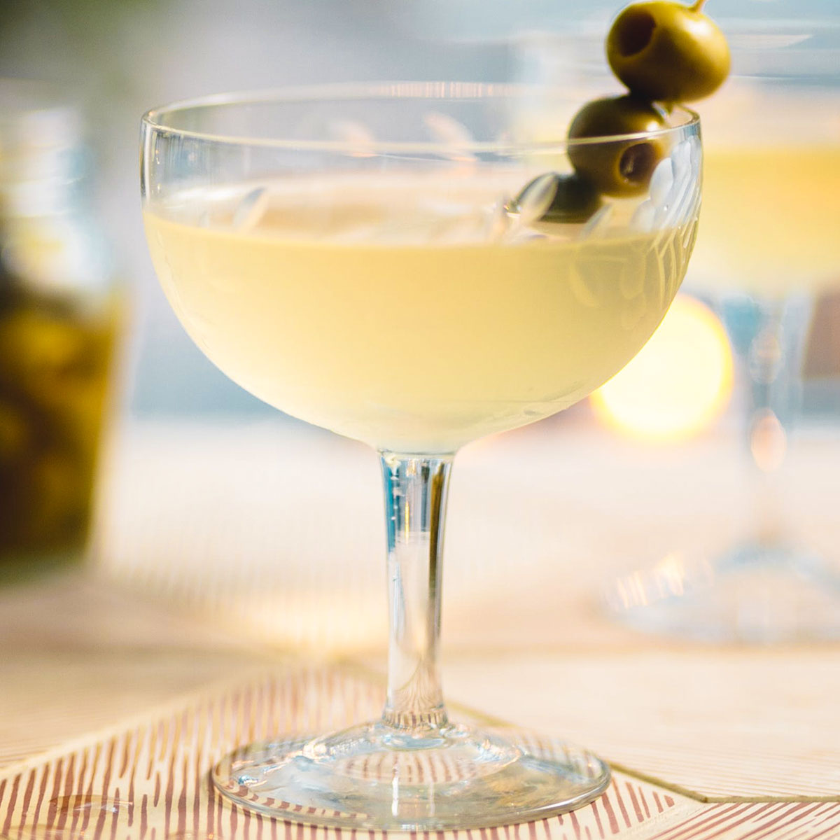 10 Best Dry Shaking Cocktails - Love Food Feed