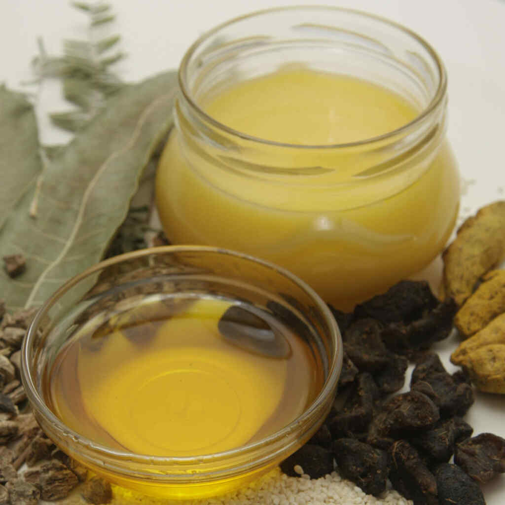 ¿Qué es el ghee? Guía sobre su historia, beneficios y usos