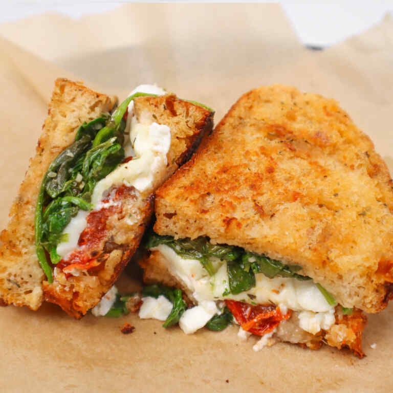 Sandwich au fromage grillé à la feta - Votre nouveau déjeuner de ...