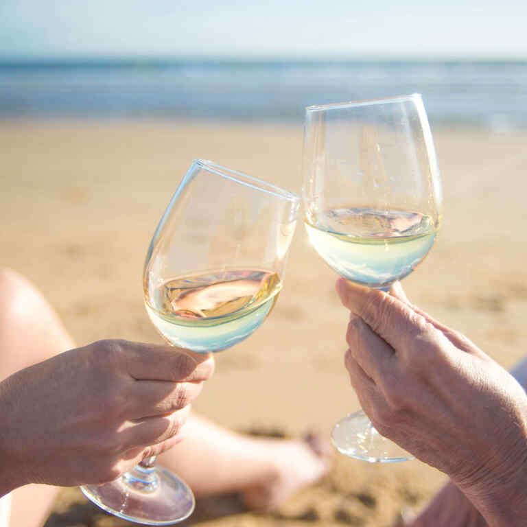 National Wine Day – May 25 | Celebrate with Tastings, Recipes & More