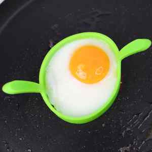 Eggs Cooked in Rings - Perfect Round Eggs Every Time